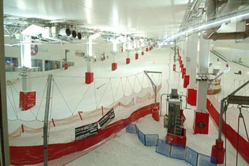 The Snow Centre Resort Guide - World Snowboard Guide