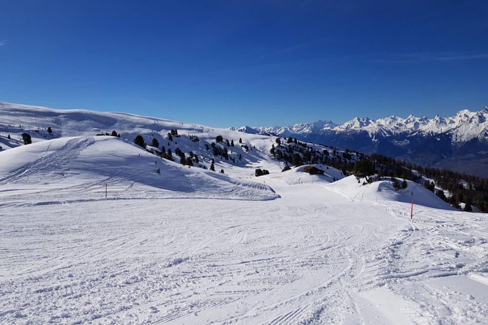 Nax Resort Guide - World Snowboard Guide