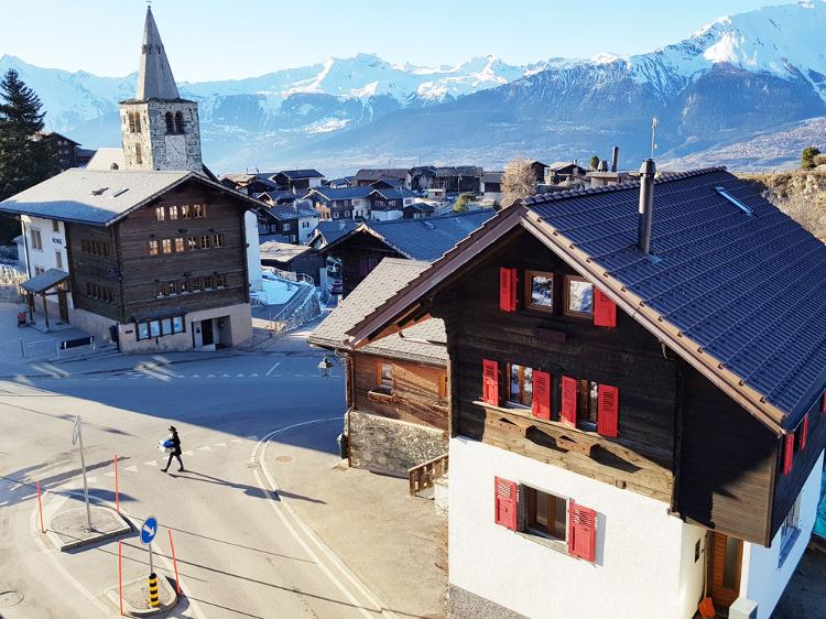 Nax town guide - World Snowboard Guide