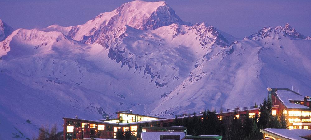 Best snowboarding resorts in the World - World Snowboard Guide