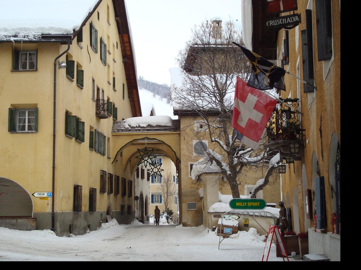 St Moritz town guide - World Snowboard Guide