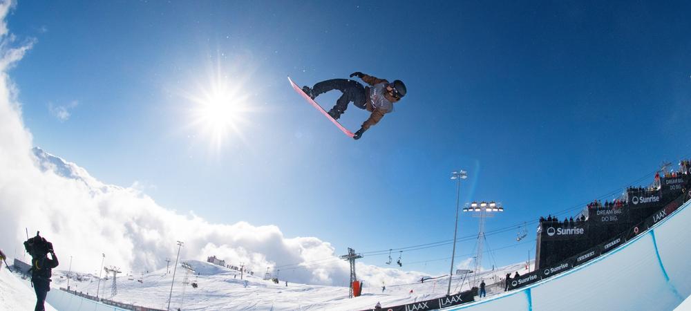 Mens Semi-finals at Laax Open 2024 - World Snowboard Guide