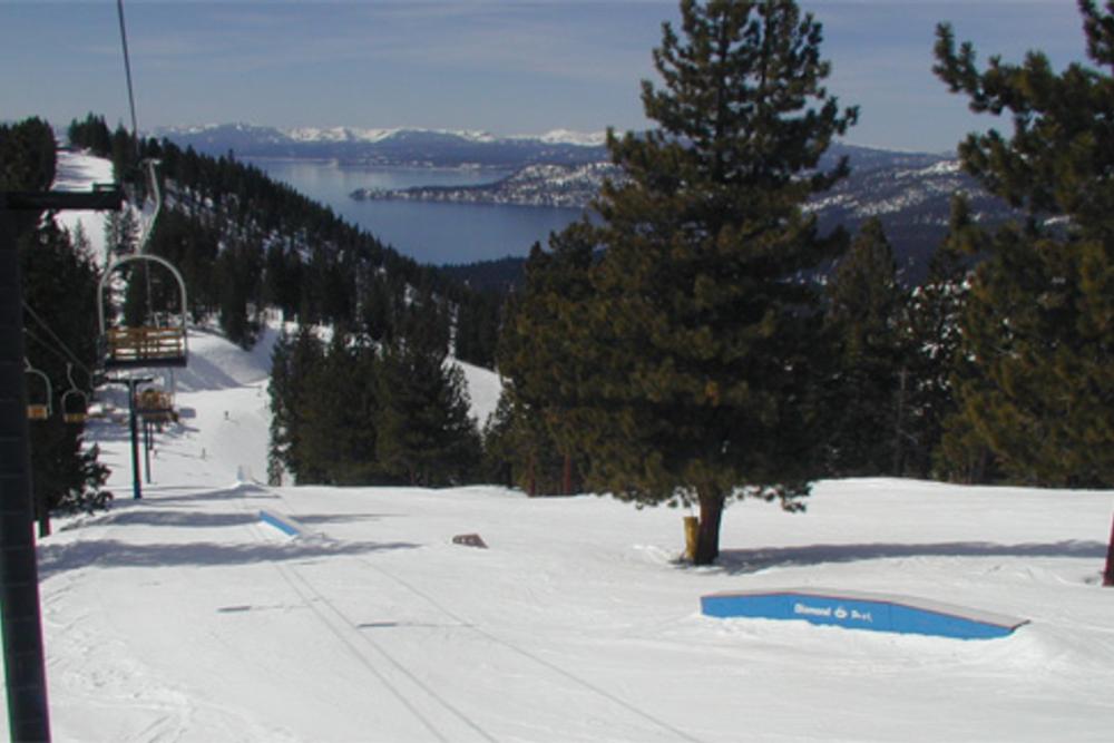 Diamond Peak Resort Guide - World Snowboard Guide