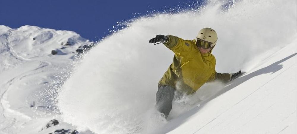 Best places to go snowboarding in Canada - World Snowboard Guide