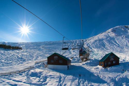 Scotland - World Snowboard Guide