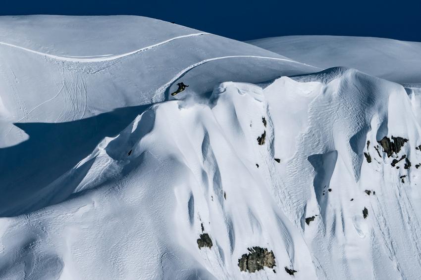 Travis Rice & Hana Beaman Win the YETI Natural Selection Alaska - World ...