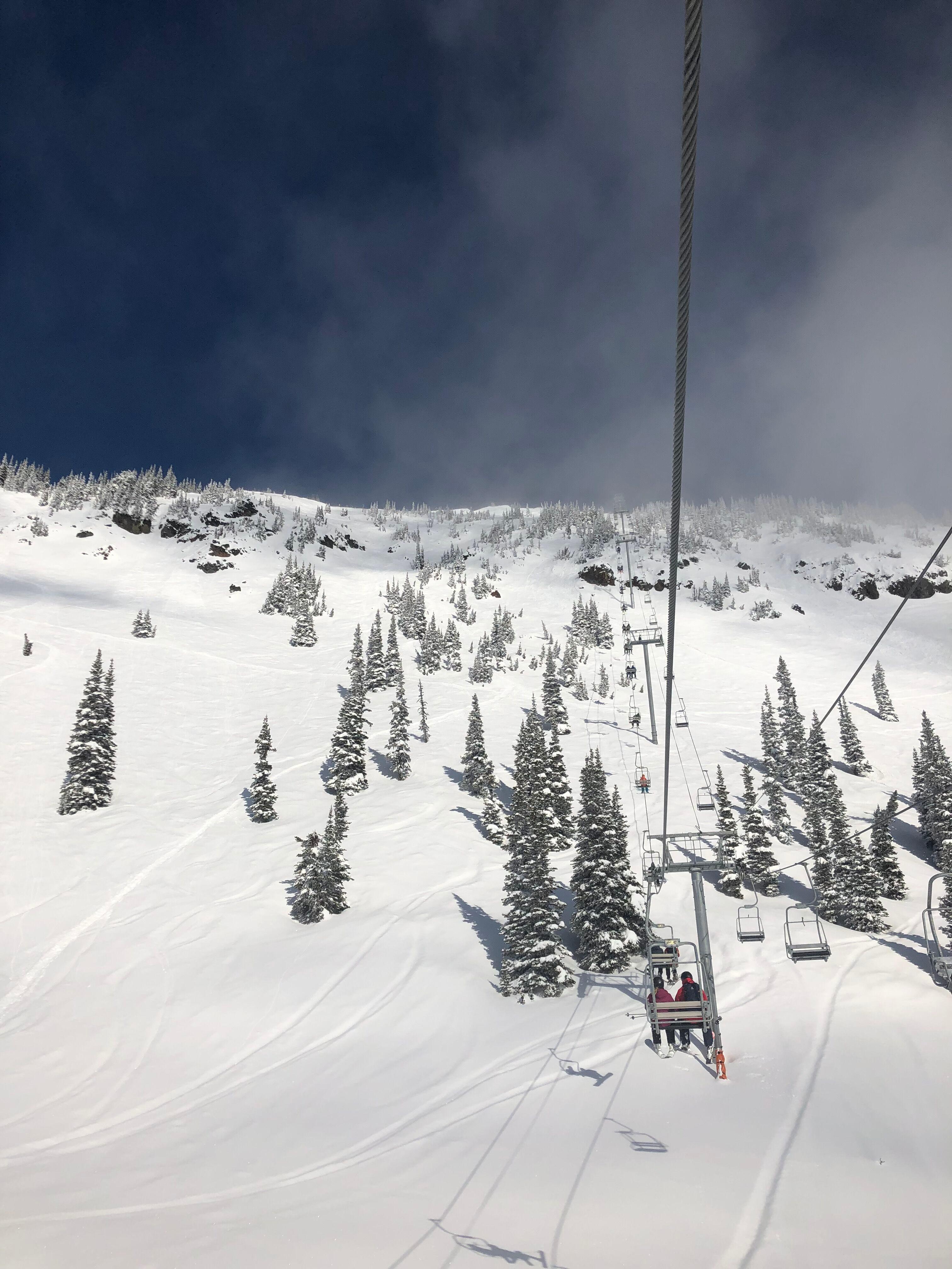 Crystal Mountain Resort Guide - World Snowboard Guide