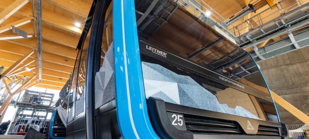 Crystal Ride: to the foot of the glacier - World Snowboard Guide